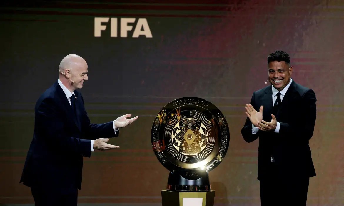 Definidos os grupos do Super Mundial de Clubes da Fifa de 2025 - Jornal ...
