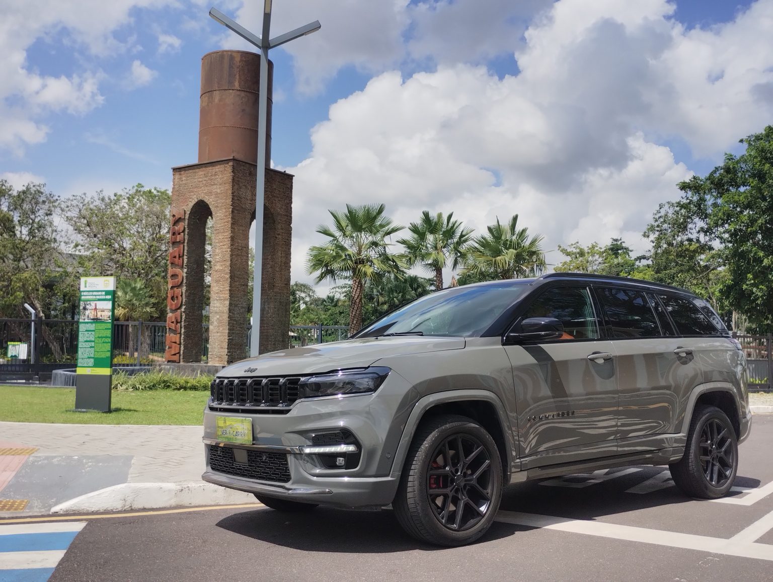 Avaliação - Jeep Commander 2.0 Hurricane Blackhawk 4WD (Aut) 2025 ...